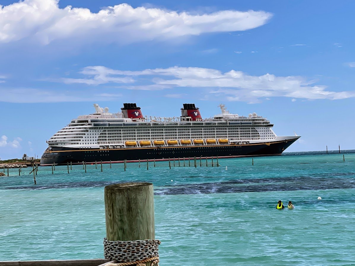 5 Reasons to Take a Short Cruise - Travelgimmicks